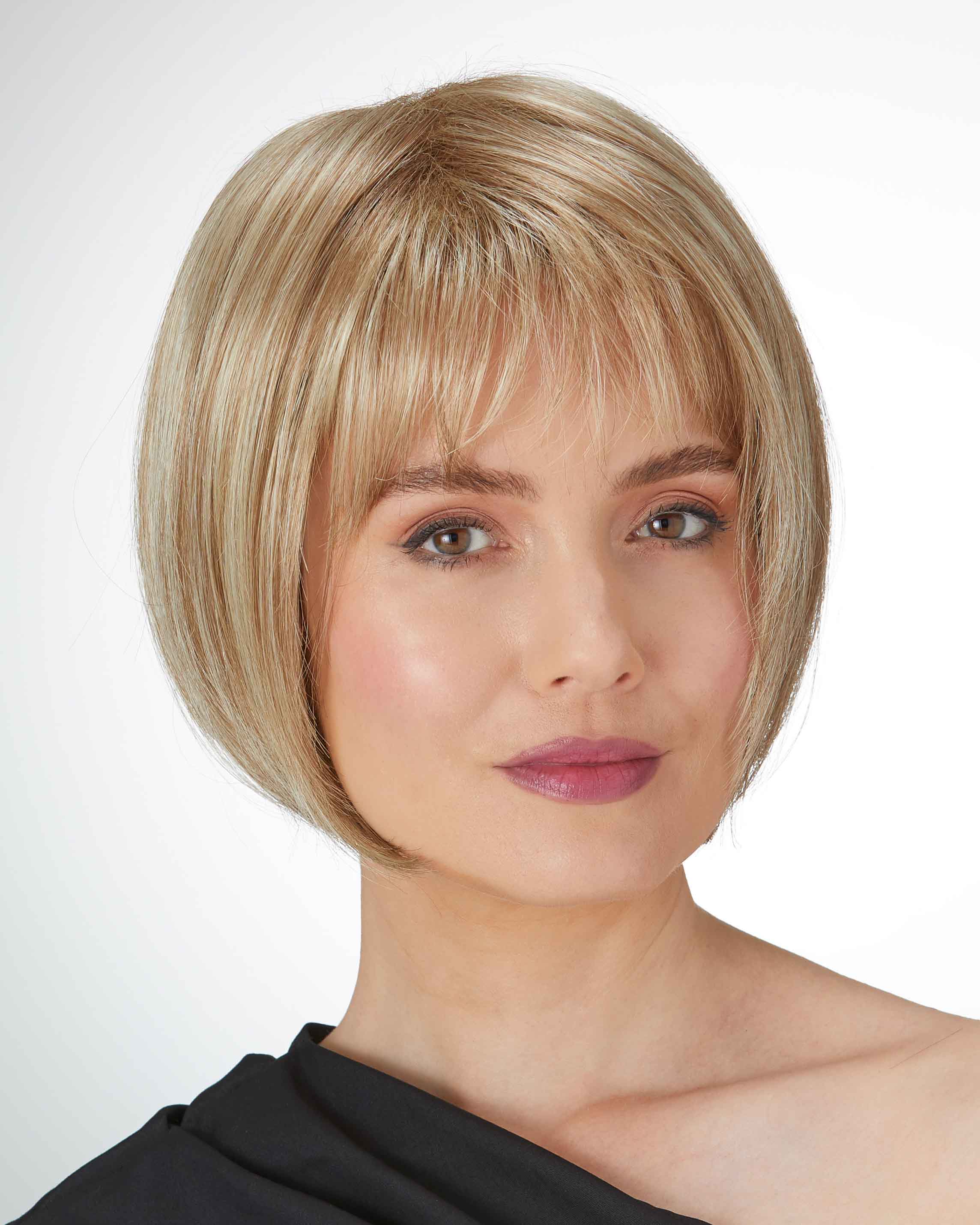 Risque Wig by Natural Image > Natural Image Wigs